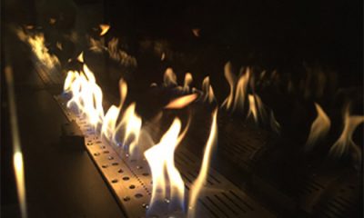 Flare Modern Features | Black Reflective Back & Side Panels